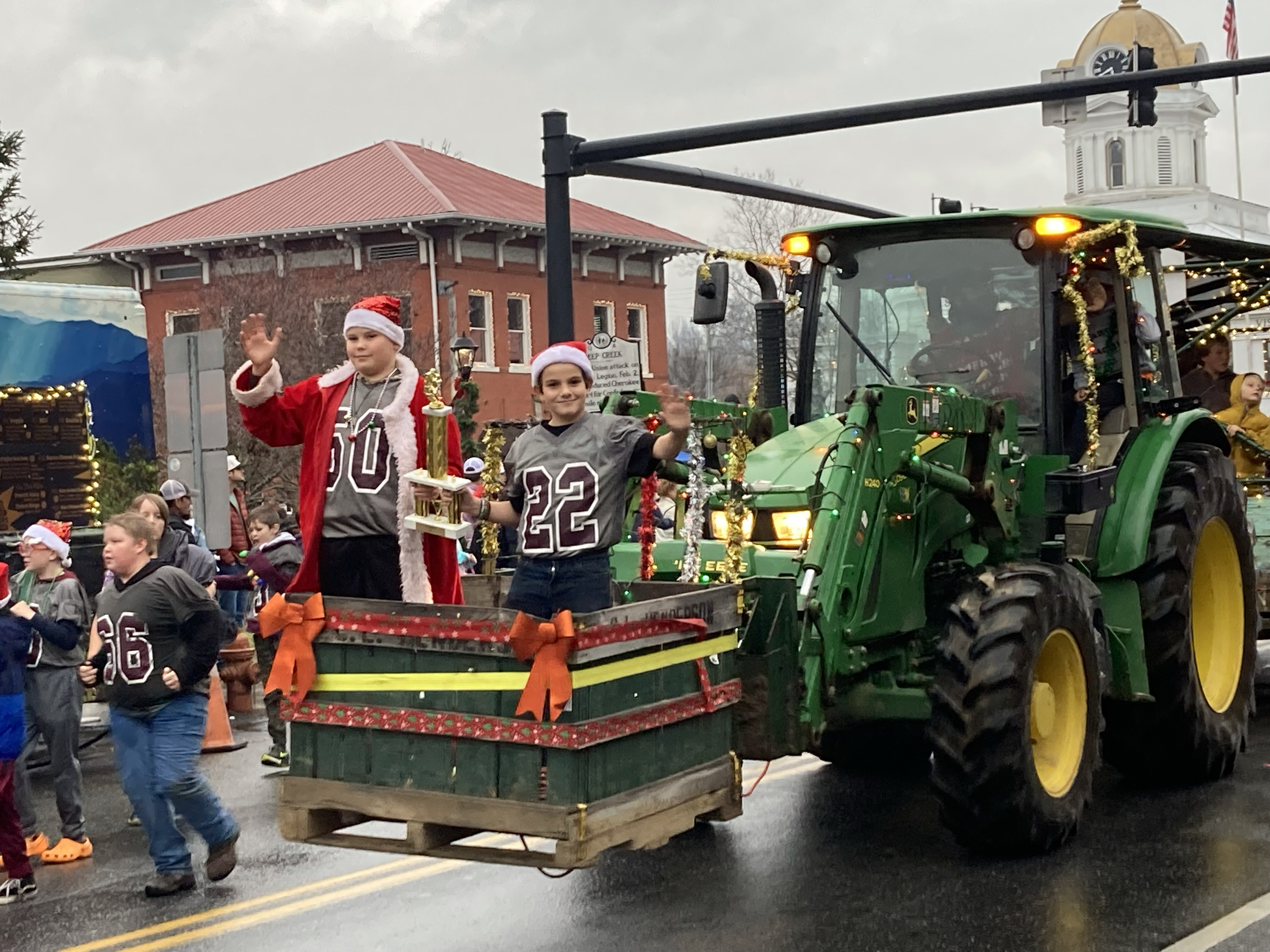 Christmas parade in Bryson City | Smoky Mountain Times, Bryson City ...